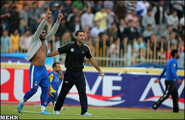گزارش تصویری دیدار تیم های فوتبال استقلال اهواز و پرسپولیس تهران