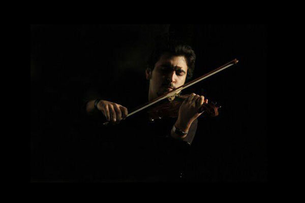 Iranian violinist to perform solo at 2018 Český Krumlov fest. - Mehr ...