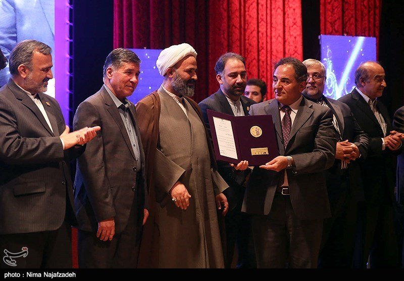 Iranian, foreign scholars honored with Ferdowsi Plaque - Tehran Times