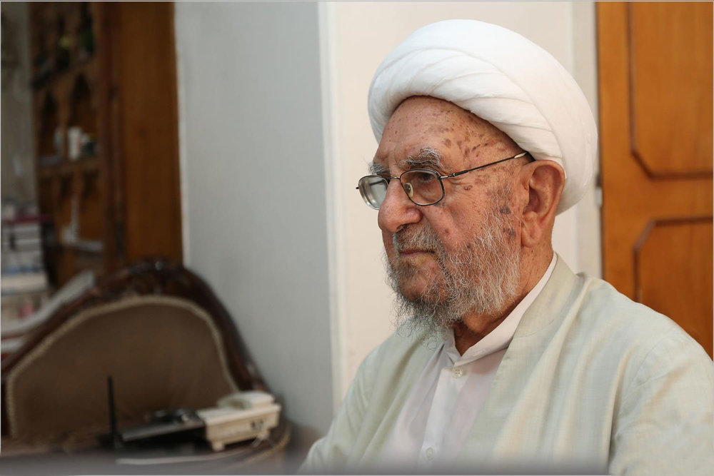 آیت الله امینی در بیمارستان بستری شد - خبرگزاری مهر | اخبار ایران و ...