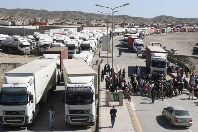 Mehr News Agency - Taftan-Mirjaveh border reopened after three months