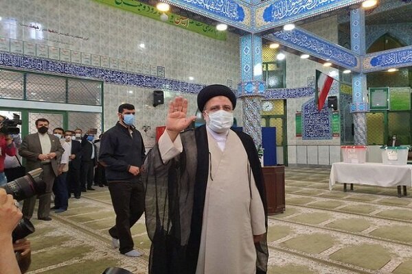 Presidential candidate ‘Raeisi’ casts his vote in Tehran - Mehr News Agency