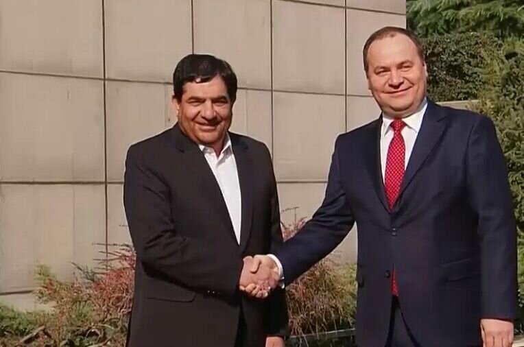 Iran first VP welcomes Belarus PM in Tehran - Mehr News Agency