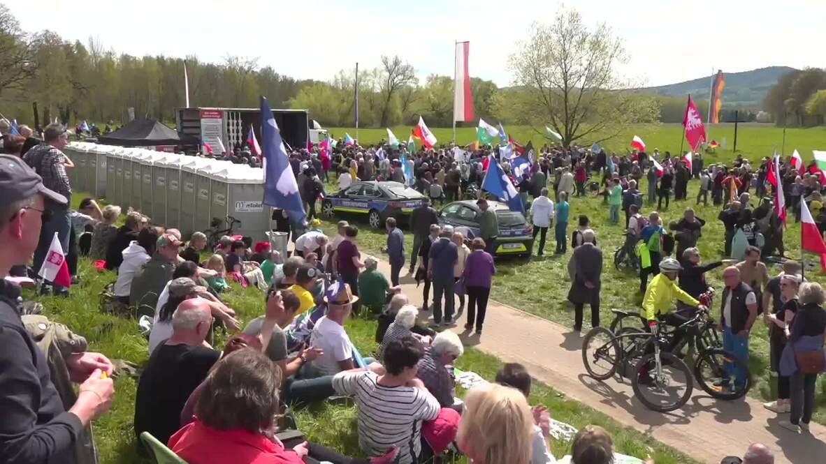 Crowds in Poland protest against NATO warmongering in Ukraine - Mehr ...