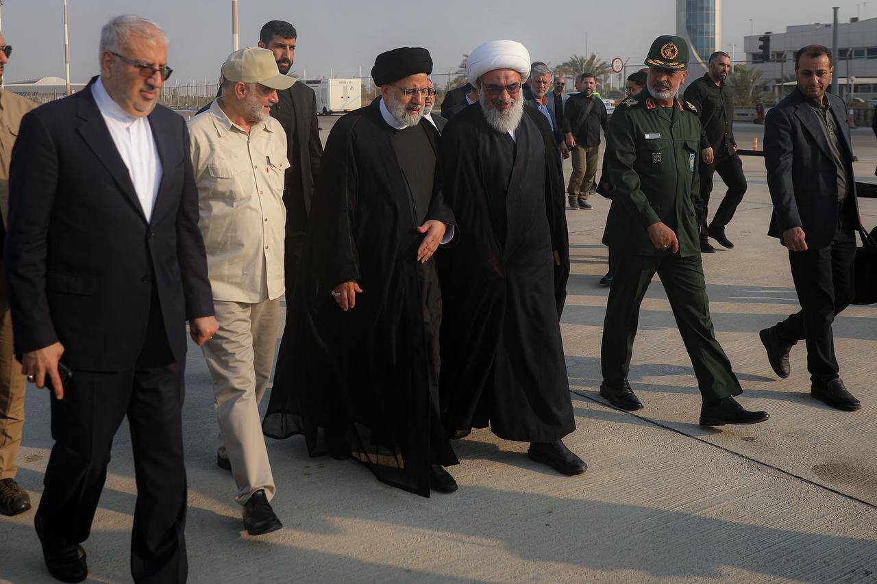 Raeisi visits Asaluyeh to inaugurate several projects - Mehr News Agency