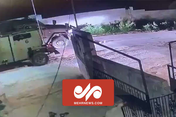 عبور خوردوی ارتش اسراییل از روی پیکر شهید فلسطینی در کرانه باختری