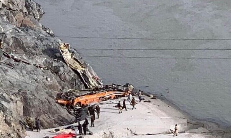 At least 20 dead in Pakistan bus accident - Mehr News Agency