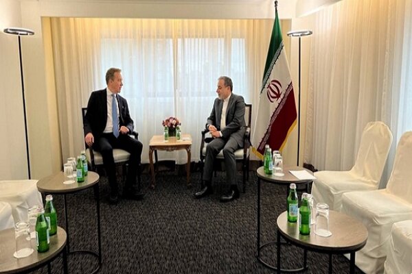 Araghchi holds talk with World Economic Forum President - Mehr News Agency