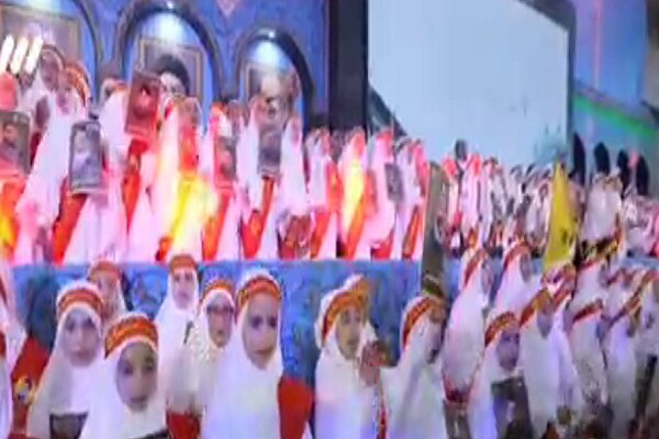 VIDEO: Chanting "Hello Commander" song in Damascus - Mehr News Agency