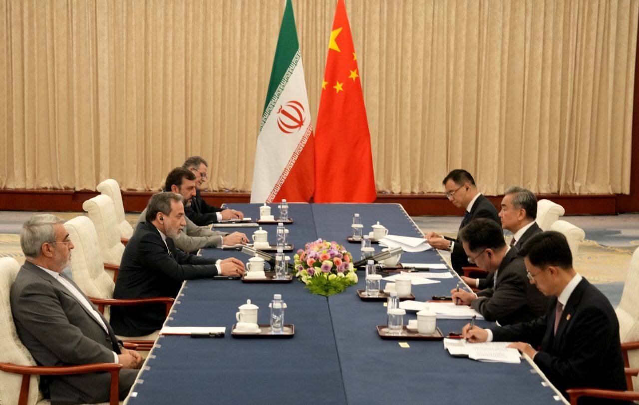 Iran, China FMs hold meeting on sidelines of SCO meeting - Mehr News Agency