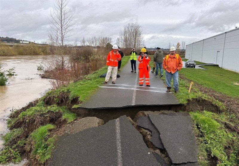 Flash flood warnings follow Levee Breach in Washington - Mehr News Agency