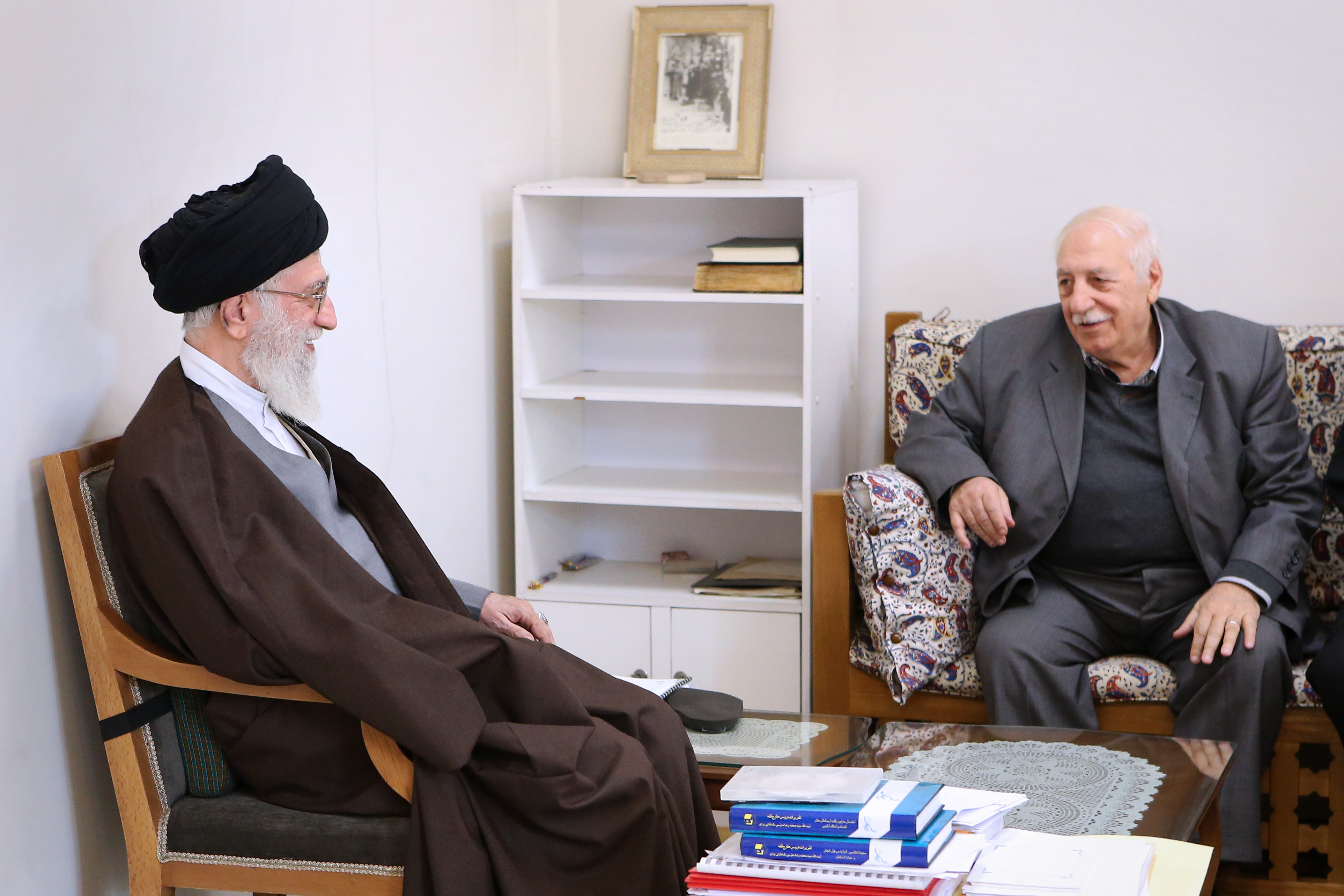 Leader receives PFLP-GC's Jibril - Mehr News Agency